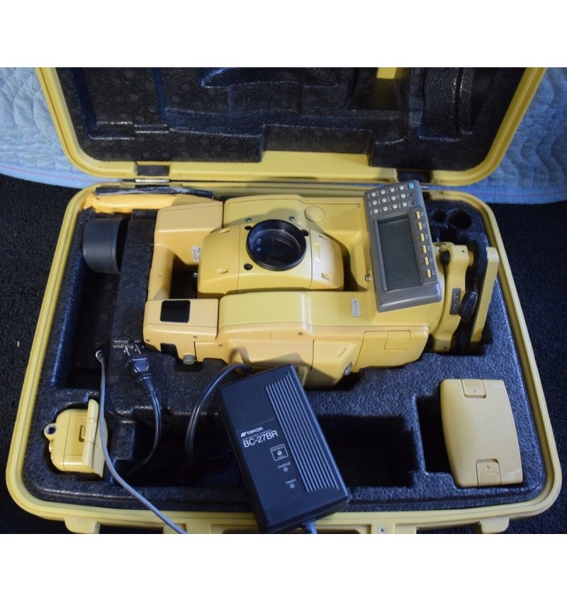 Topcon GPT-8205A Total Station with RC-2H Radio Handle